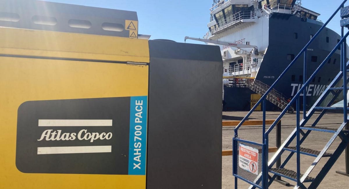 Atlas Copco XAHS700 PACE compressors convey bulk chemical material ...
